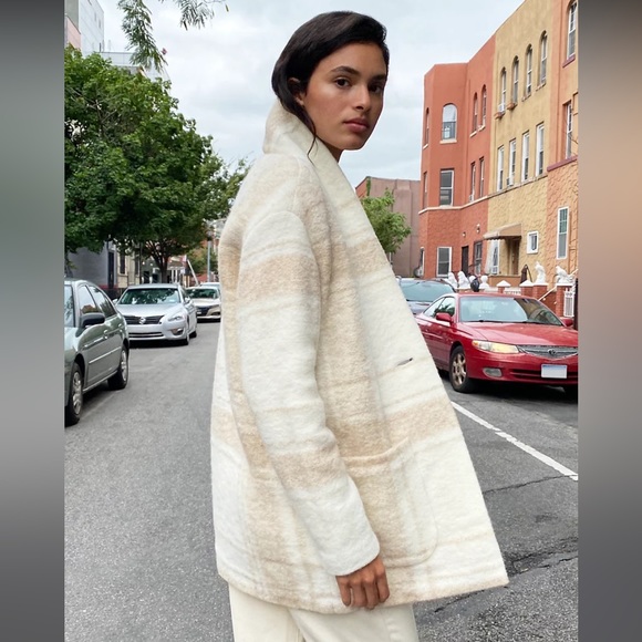 Wilfred | Jackets & Coats | Wilfred Free Aritzia Off Duty Plaid Wool Cocoon Jacket Size N Nwot ...